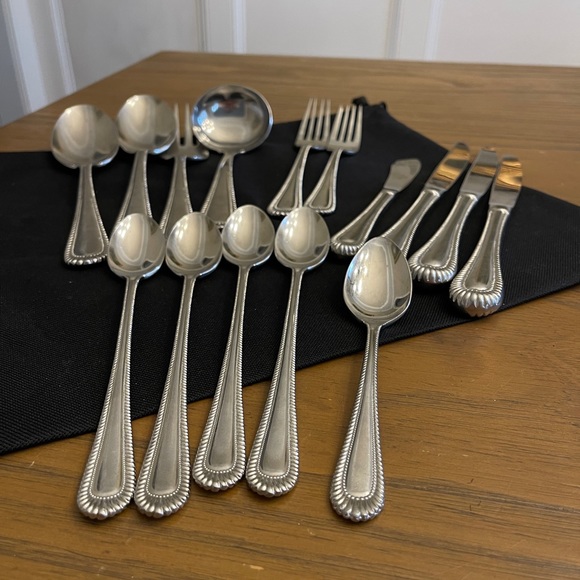 Wallace Silversmiths | Dining | Wallace Wickham Stainless Steel ...